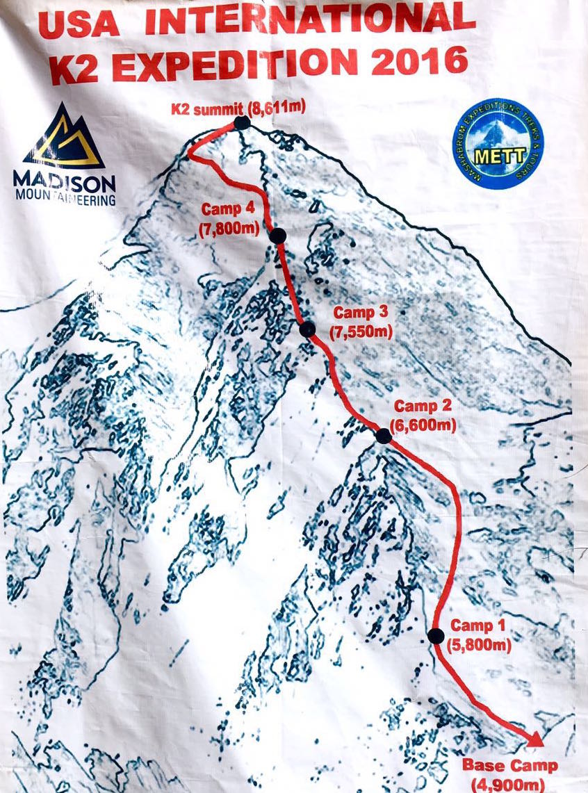 High winds on upper face of K2 - Madison Mountaineering