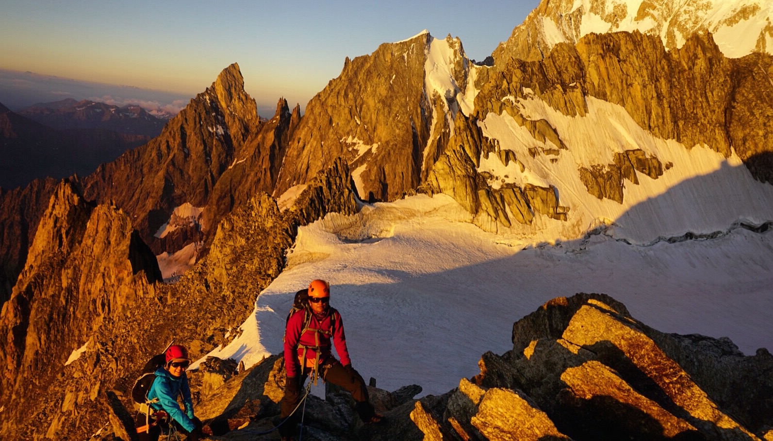 Sunrise ascent of the classic Traverse du Entreves