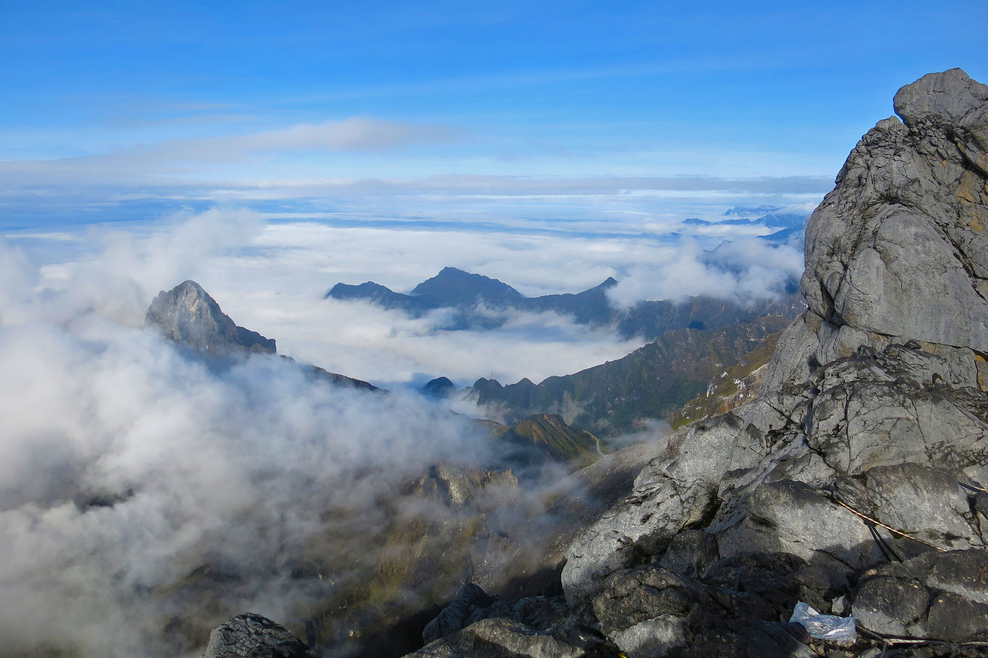 Carstensz Pyramid– Oceania 4,884m / 16,024ft. - Madison Mountaineering