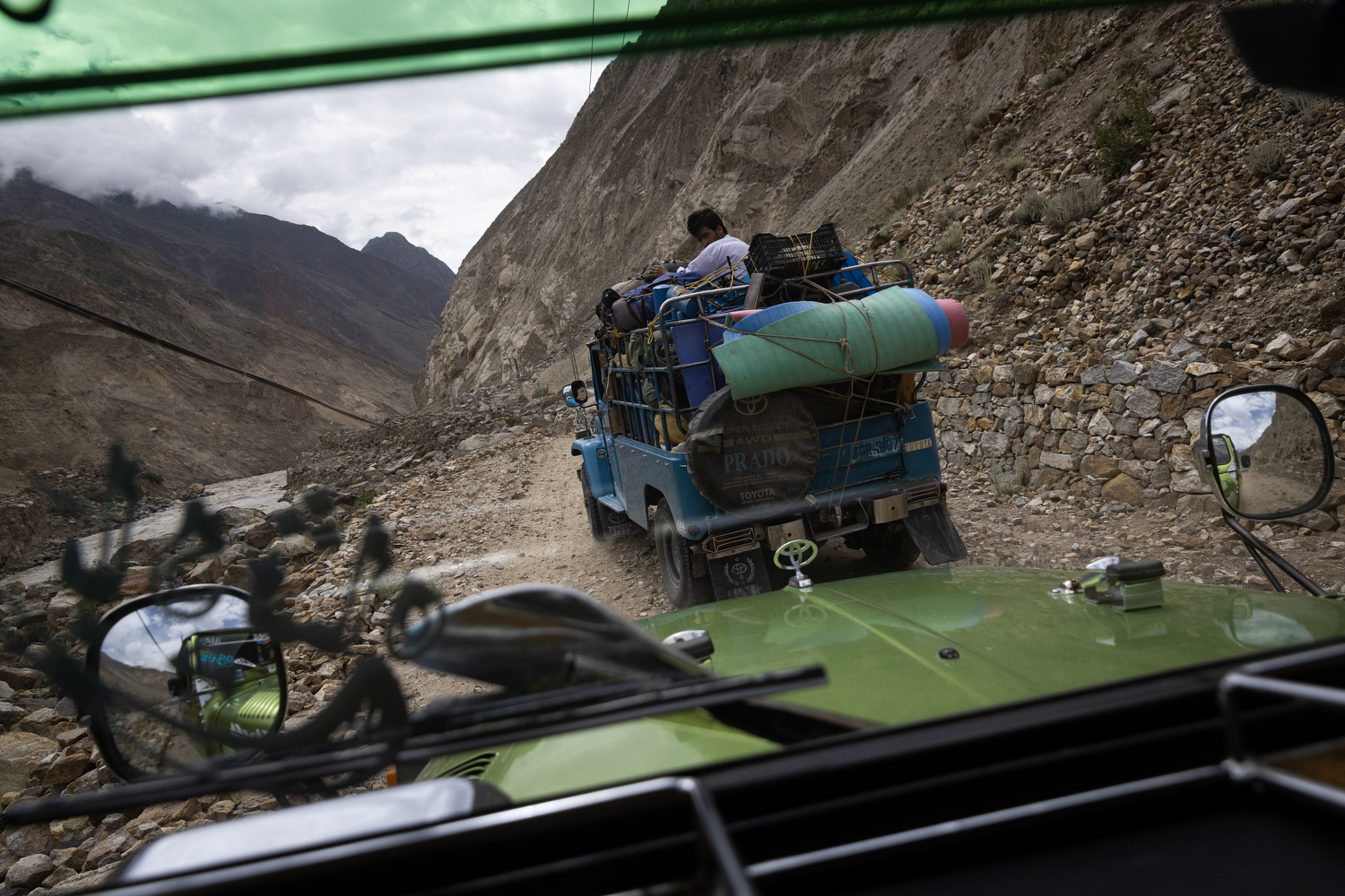 Trekking to Johla Camp - Madison Mountaineering